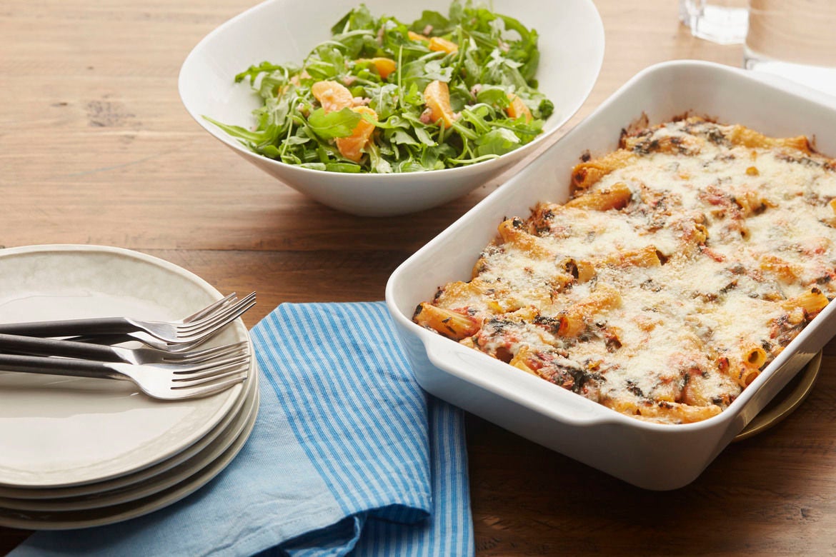 Recipe Cheesy Baked Pasta And Spinach With Arugula And Clementine Salad Blue Apron