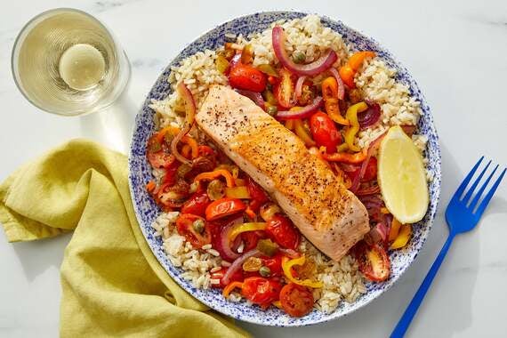 Recipe: Veracruz-Style Salmon & Vegetables with Brown Rice - Blue Apron
